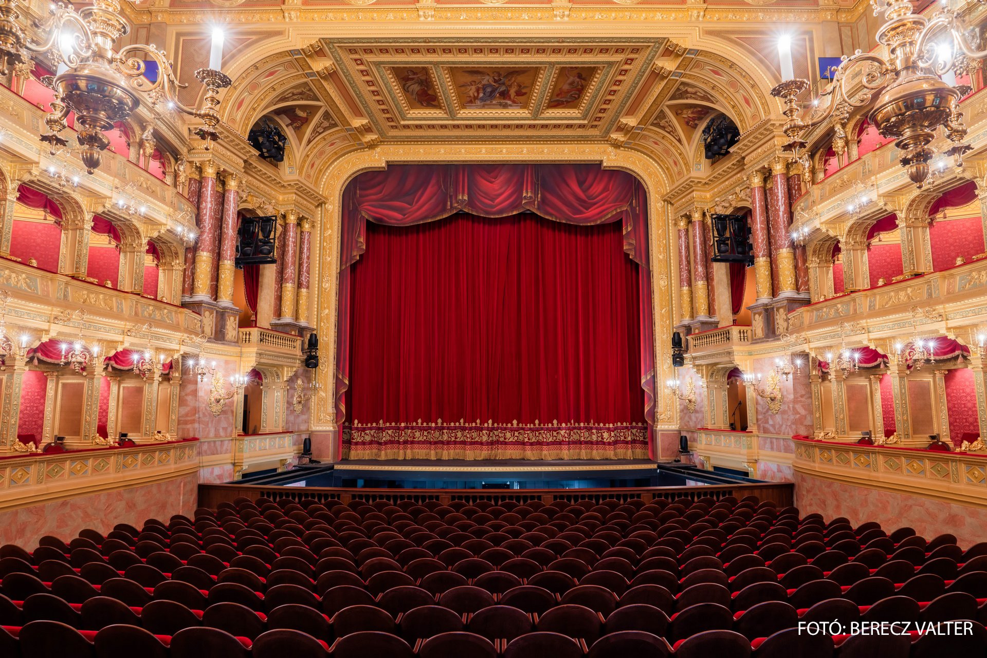 Nézőtér - Opera