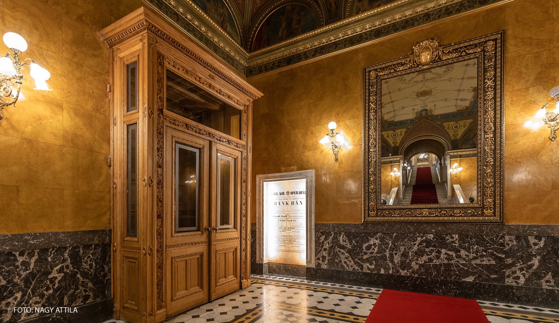 Royal Reception Room - Opera