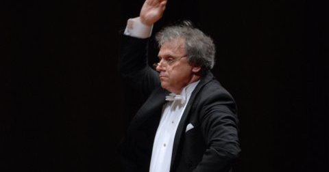Alexander Lazarev conducts the Budapest Philharmonic Orchestra on 30 ...