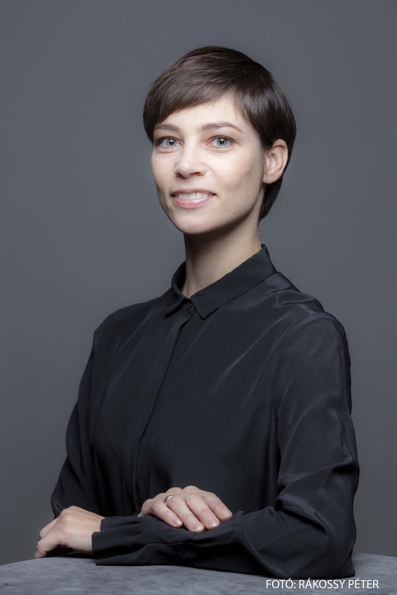 Társulat – - Opera